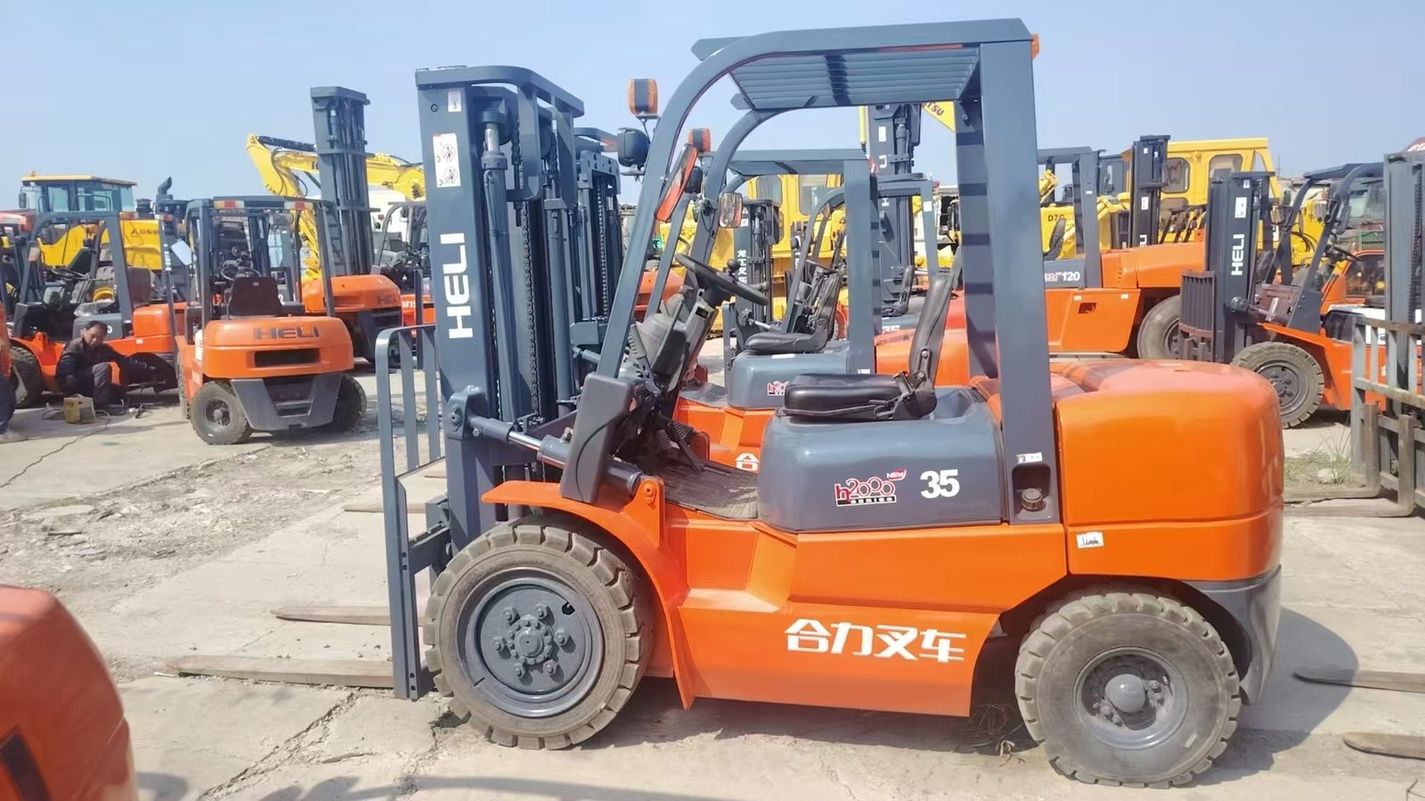 Used Heli H2000 35 Forklift 3.5 Ton Diesel Forklift – Shanghai Lingtai ...